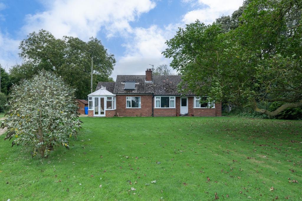 Hedgehog Bridge, Brothertoft, Boston... 4 bed detached bungalow - £340,000