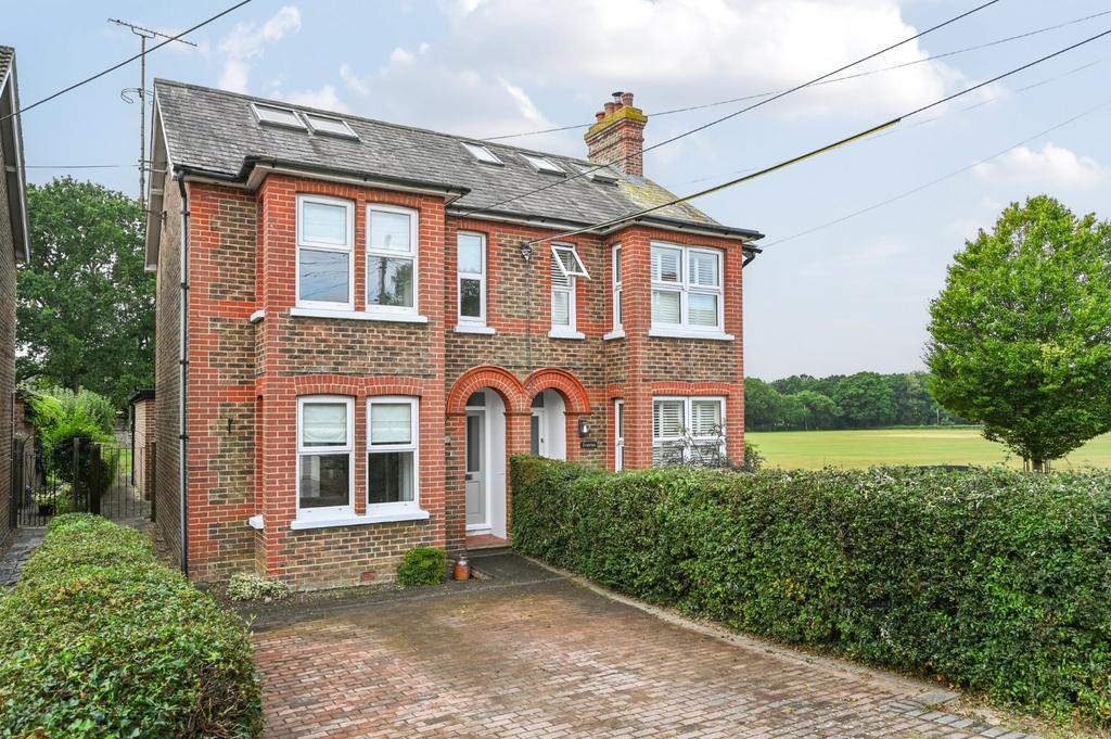 Green Road, Wivelsfield Green 3 bed semi-detached house - £575,000