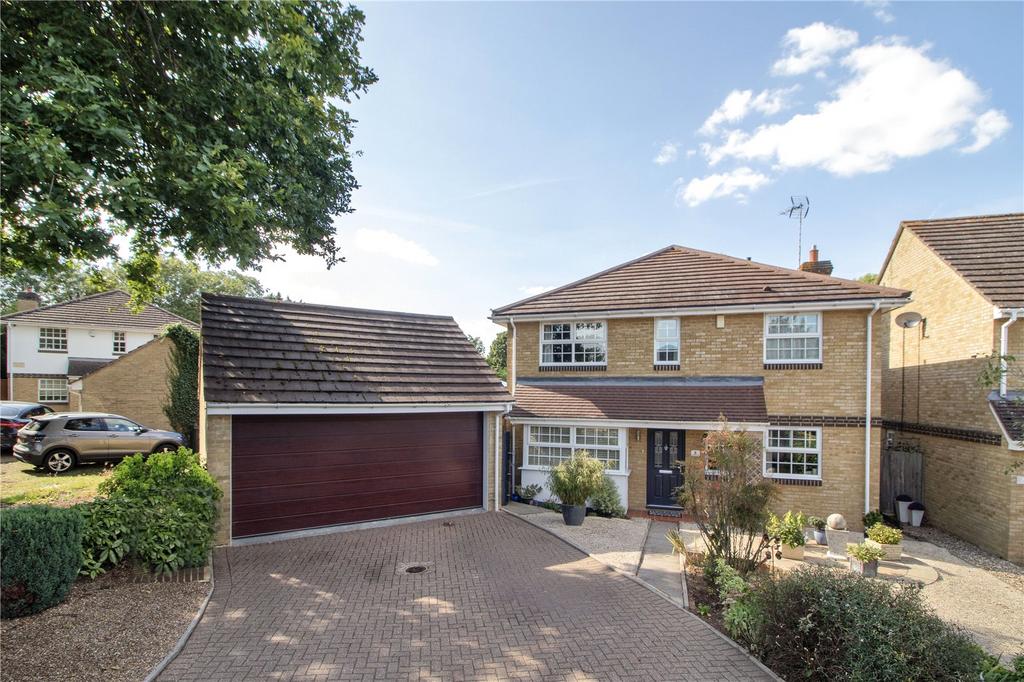Ridgewood, Longfield, Kent, DA3 5 bed detached house for sale - £775,000