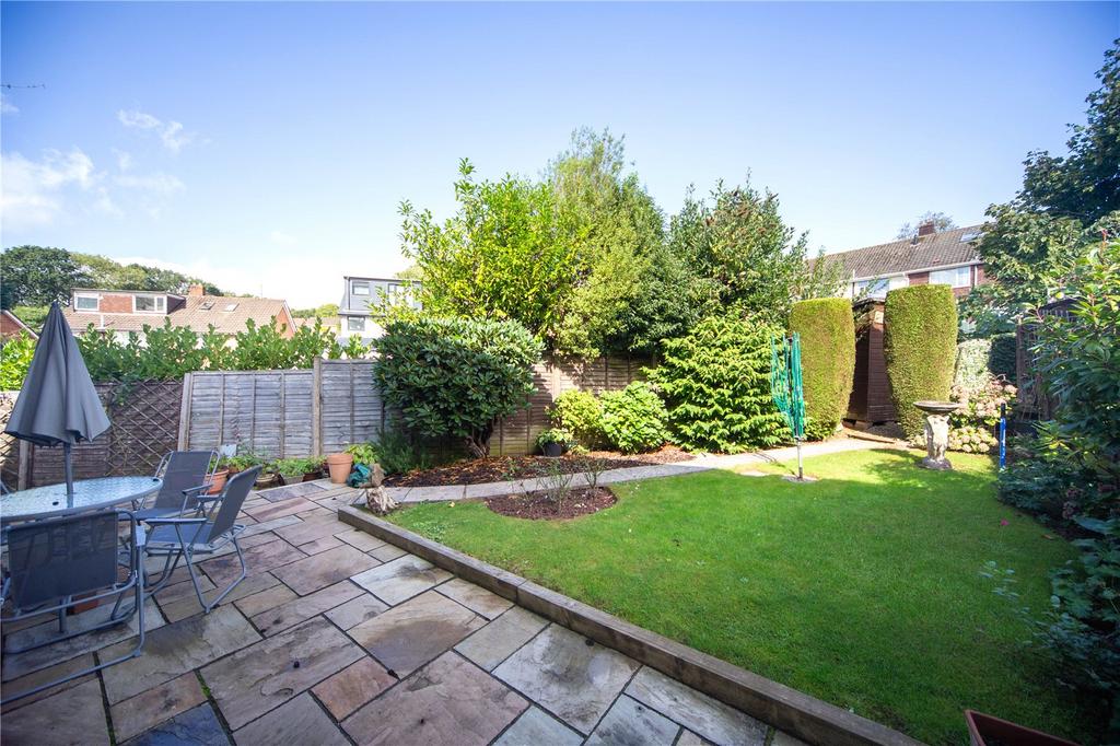 Manitoba Close, Lakeside, Cardiff, CF23 2 bed semi-detached house for ...