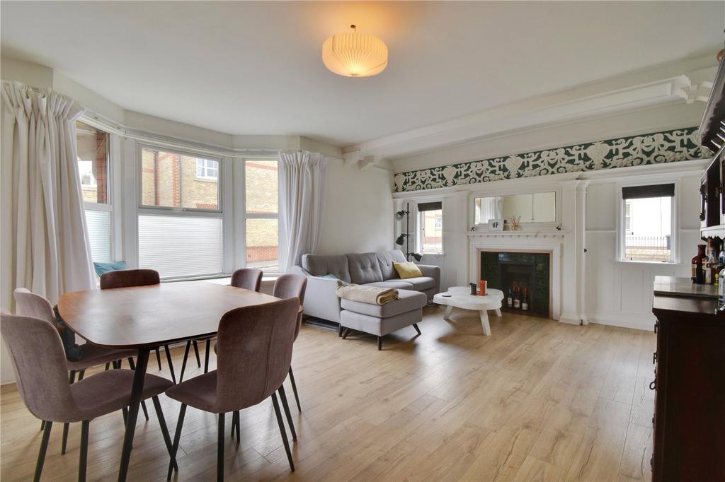 Queens Road, Watford WD17 2 bed apartment - £1,600 pcm (£369 pw)