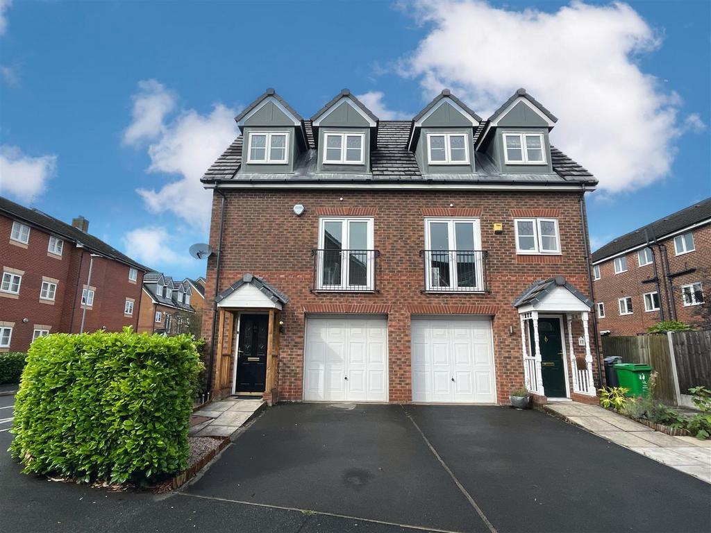 Lawnhurst Avenue, Manchester 4 bed semi-detached house for sale - £350,000