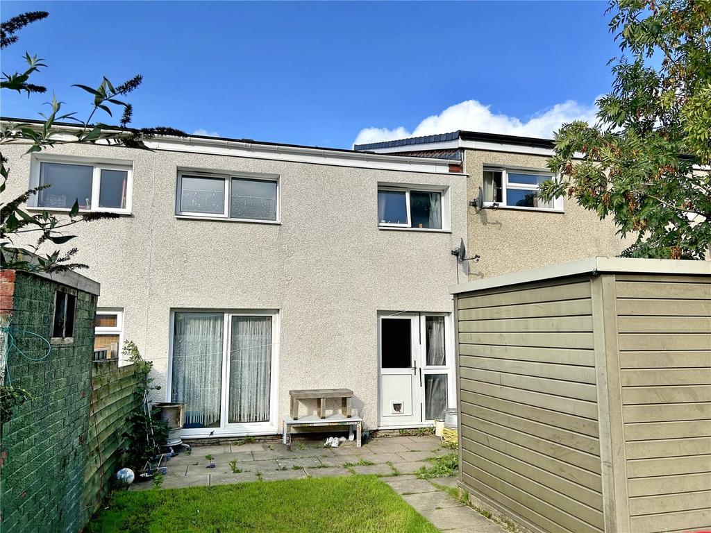 Lon Derw, Newtown, Powys, SY16 2 bed terraced house - £124,995