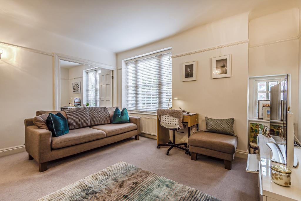 Paradise Road, Richmond, TW9 2 bed apartment - £2,000 pcm (£462 pw)