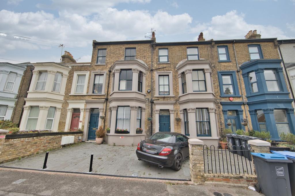 Sweyn Road, Cliftonville, CT9 1 bed flat - £210,000