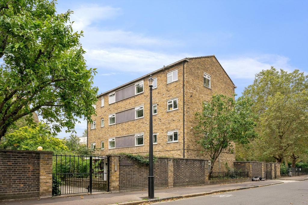 Gloucester Court, Swan Street, Southwark, London, SE1 1 bed flat - £ ...