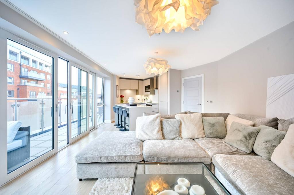 The Colonnade, Maidenhead, SL6 2 bed flat - £475,000
