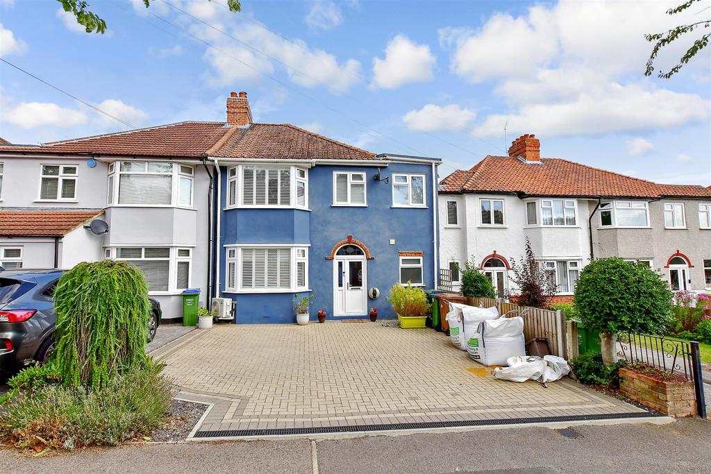Stephen Road, Barnehurst, Kent 4 bed semi-detached house - £550,000