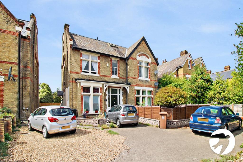 Trewsbury Road, London, SE26 2 bed flat - £1,750 pcm (£404 pw)
