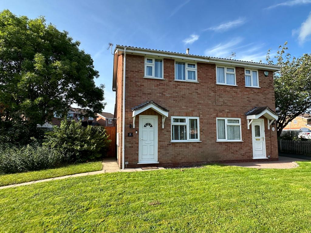 Princess Way, Stretton... 2 bed semi-detached house - £190,000