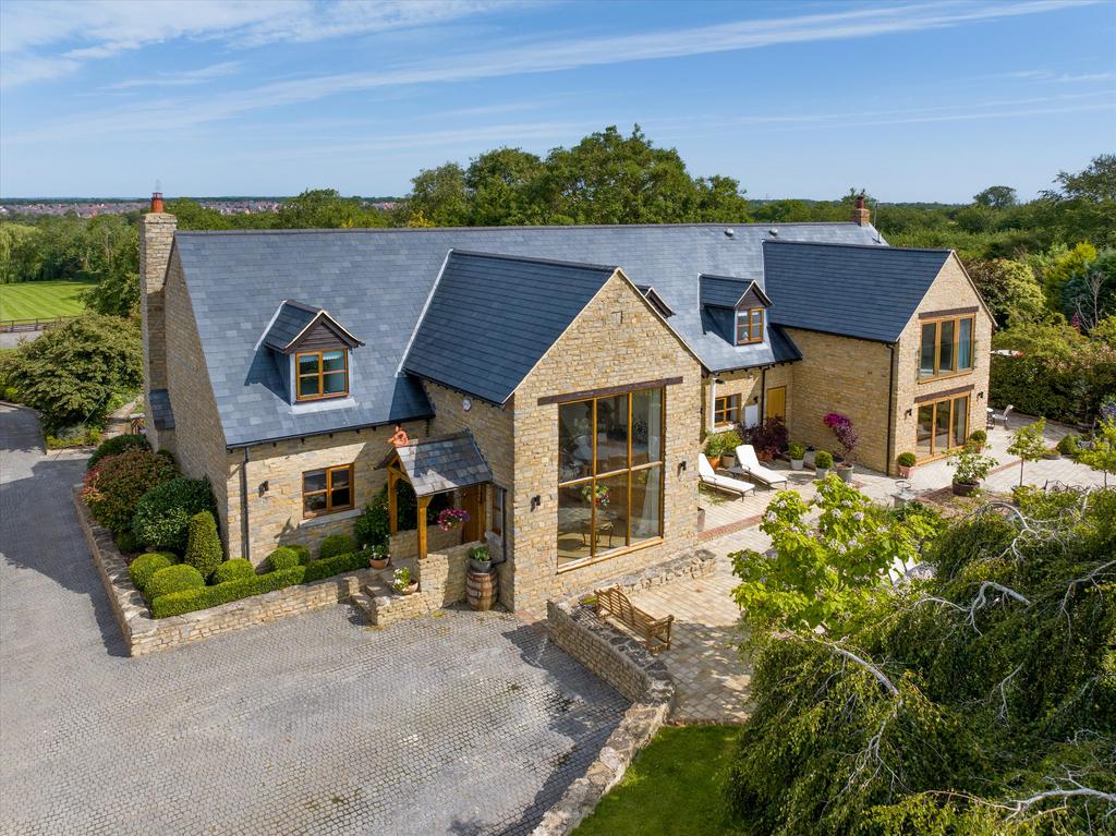 Upper Weald, Calverton... 6 bed detached house - £2,995,000
