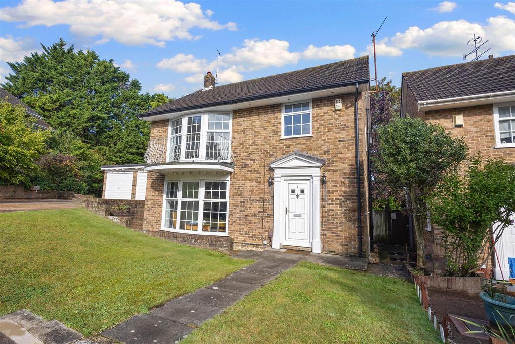 Withdean Rise, Withdean, Brighton 4 bed detached house - £600,000