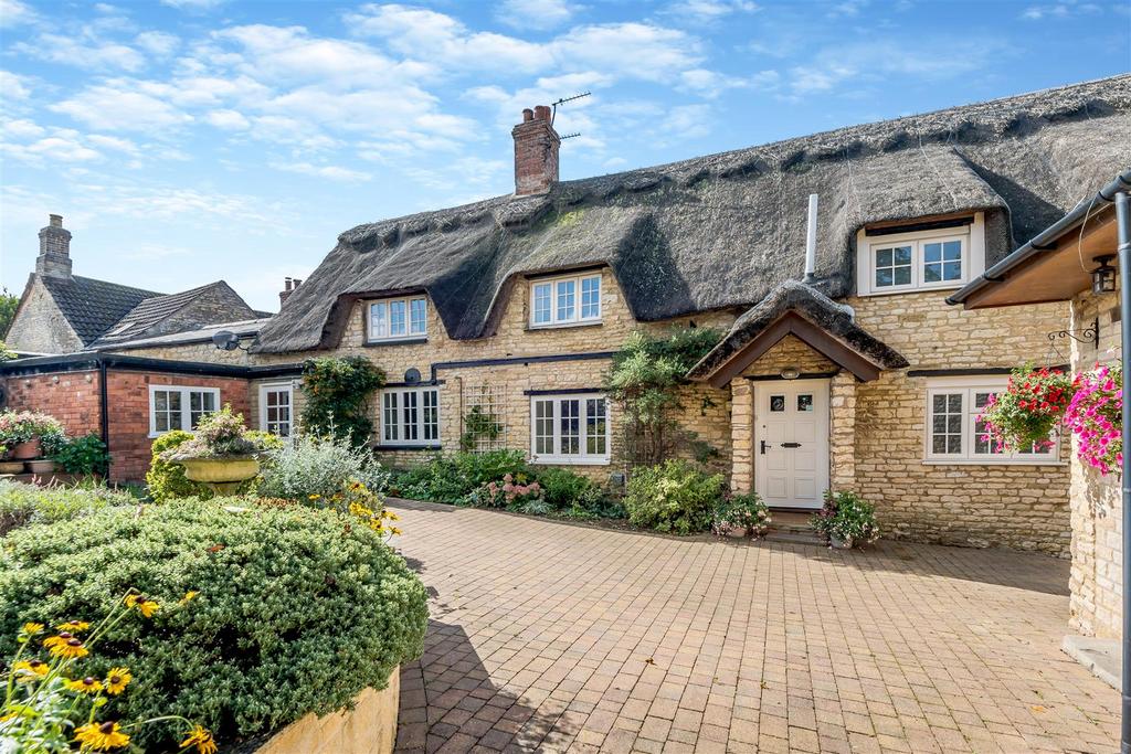 Main Street, Cottesmore, Rutland 4 bed character property - £500,000