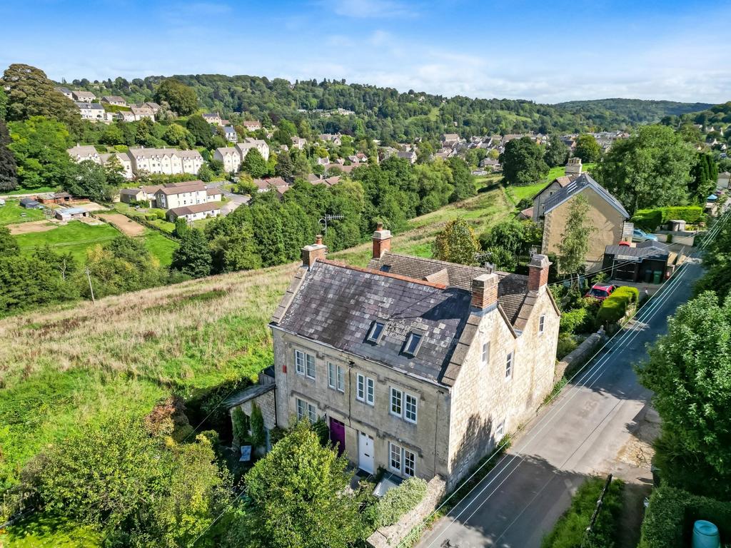 Walkley Wood, Nailsworth, Stroud... 2 bed house - £275,000