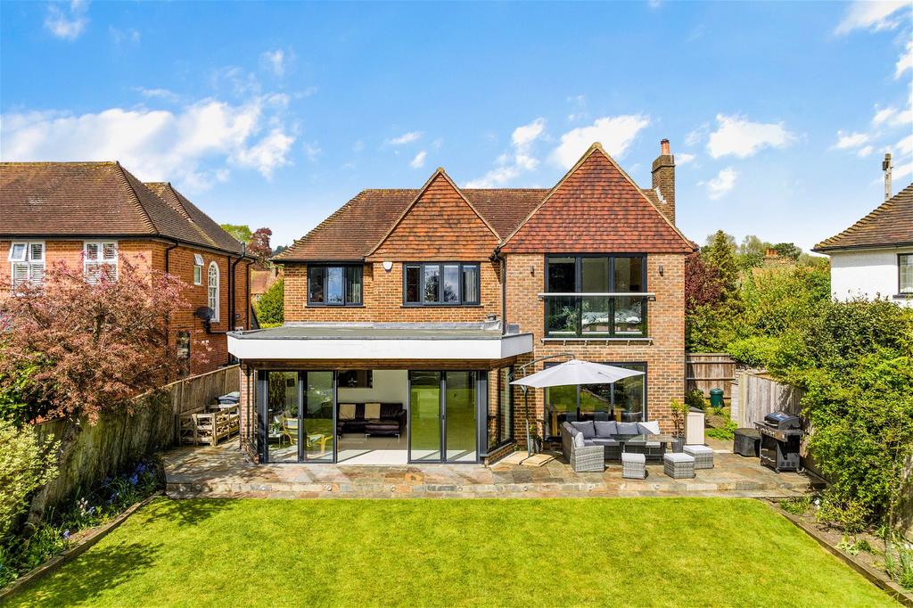 Chart Way, Reigate RH2 4 bed detached house - £1,550,000