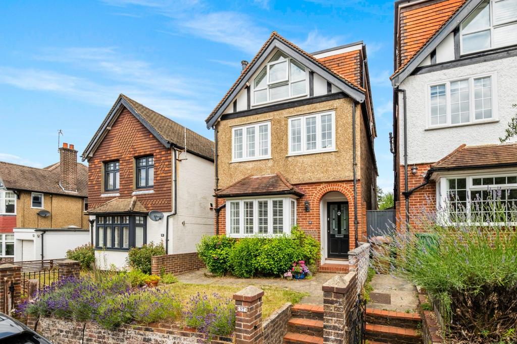 Chart Lane, Reigate RH2 6 bed detached house for sale - £975,000