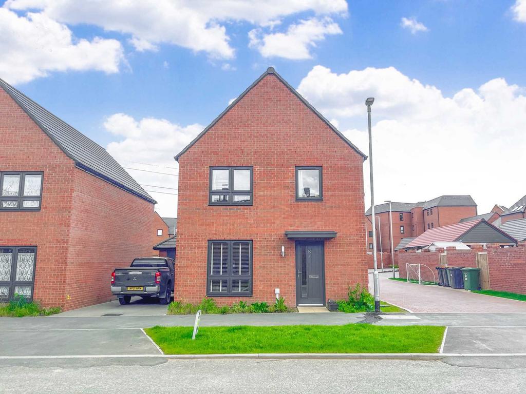 Box Crescent, Dunstable LU5 4 bed detached house - £425,000