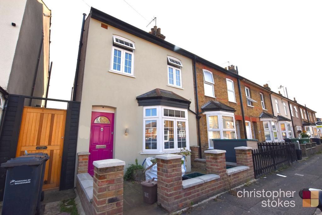 Forest Road, Cheshunt, Waltham Cross... 2 bed terraced house - £1,900 ...