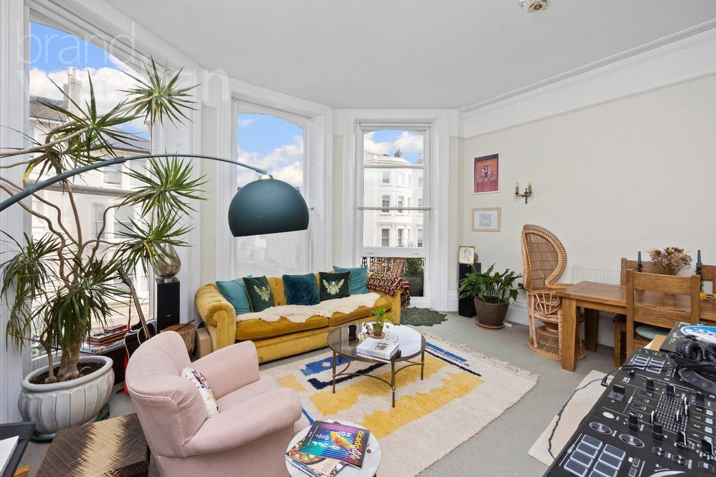 Eaton Place, Brighton, BN2 2 bed flat - £475,000
