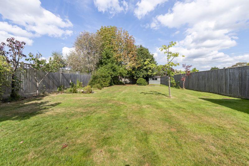 Highview Lane Ridgewood 4 Bed Detached House £795 000