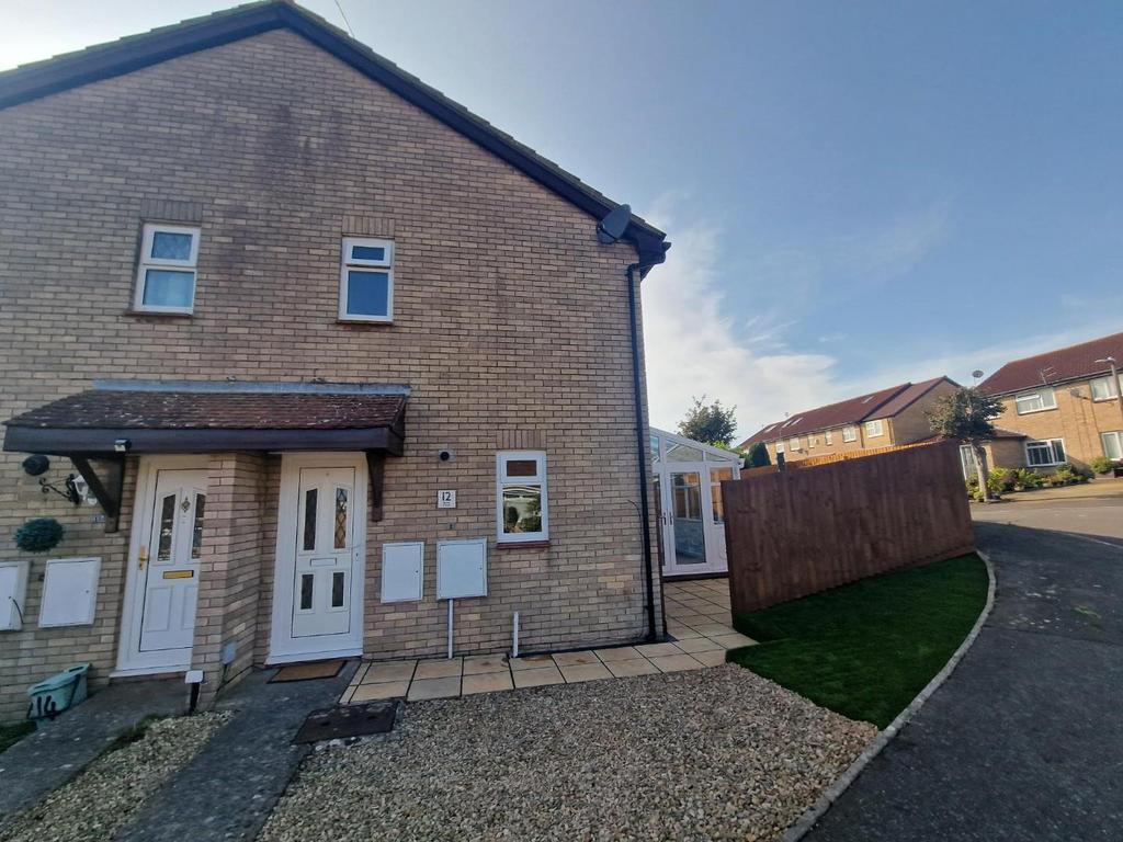 Brean Close, Sully 2 bed link detached house - £875 pcm (£202 pw)