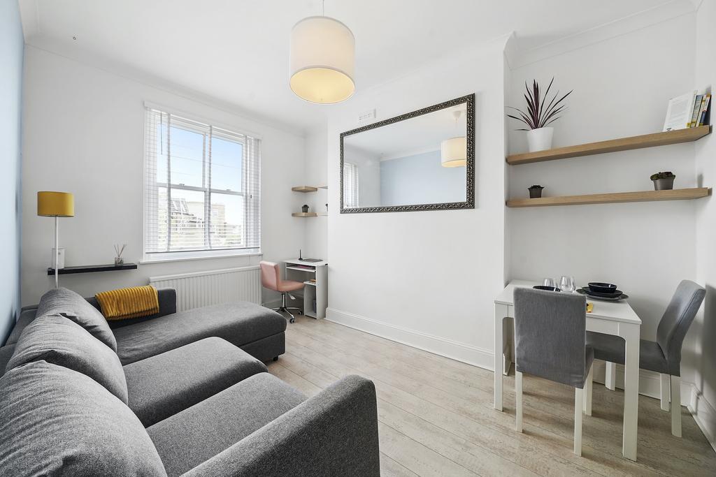 Ashmore Road, London W9 2 bed flat - £560,000