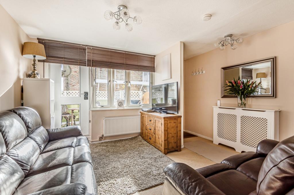 Cadbury Way London SE16 1 bed flat - £1,550 pcm (£358 pw)
