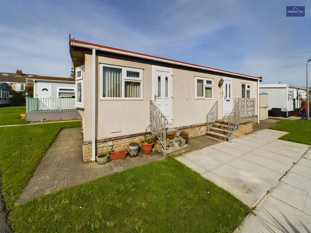 Sunnyhurst Park, Blackpool, FY4 1 bed park home for sale - £55,000