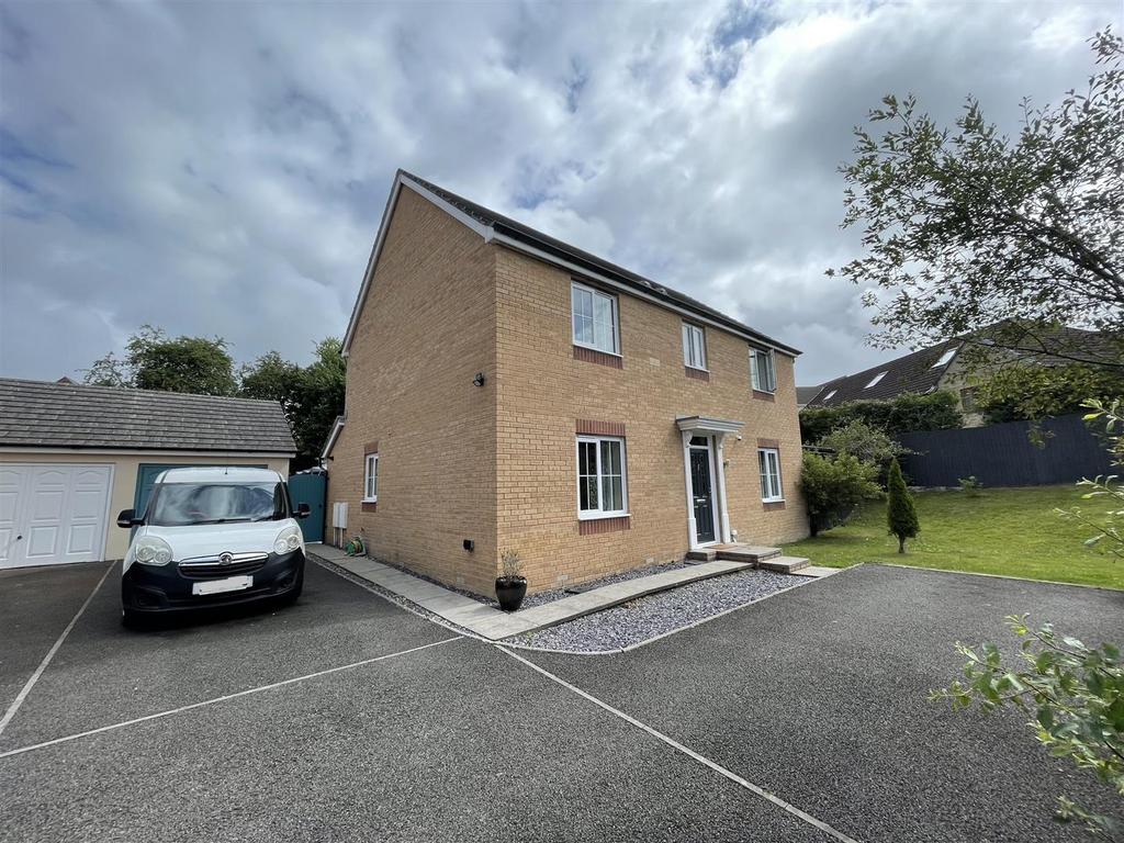 Parc Y Garreg, Kidwelly 4 bed detached house for sale - £340,000
