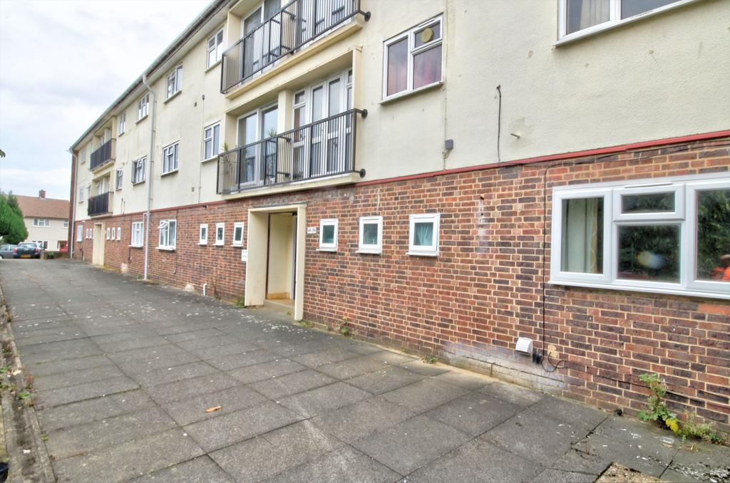 Harlow CM20 1 bed flat - £170,000