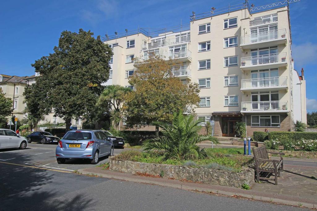 Devonshire Place, Eastbourne, BN21 4AG 4 bed flat - £290,000