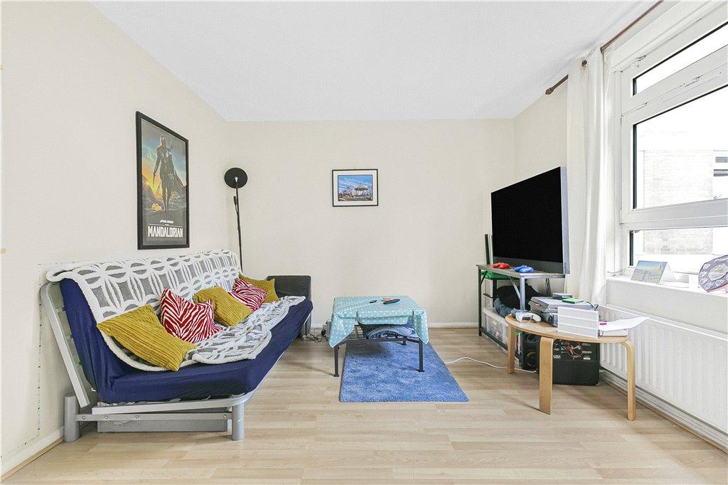 Askill Drive, London, SW15 2 bed apartment for sale - £495,000