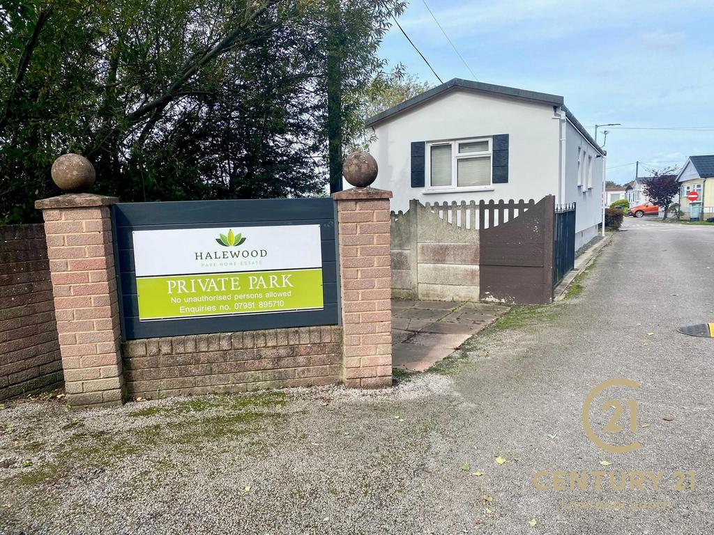 Halewood Park, Lower Road, L26 2 bed park home for sale - £70,000