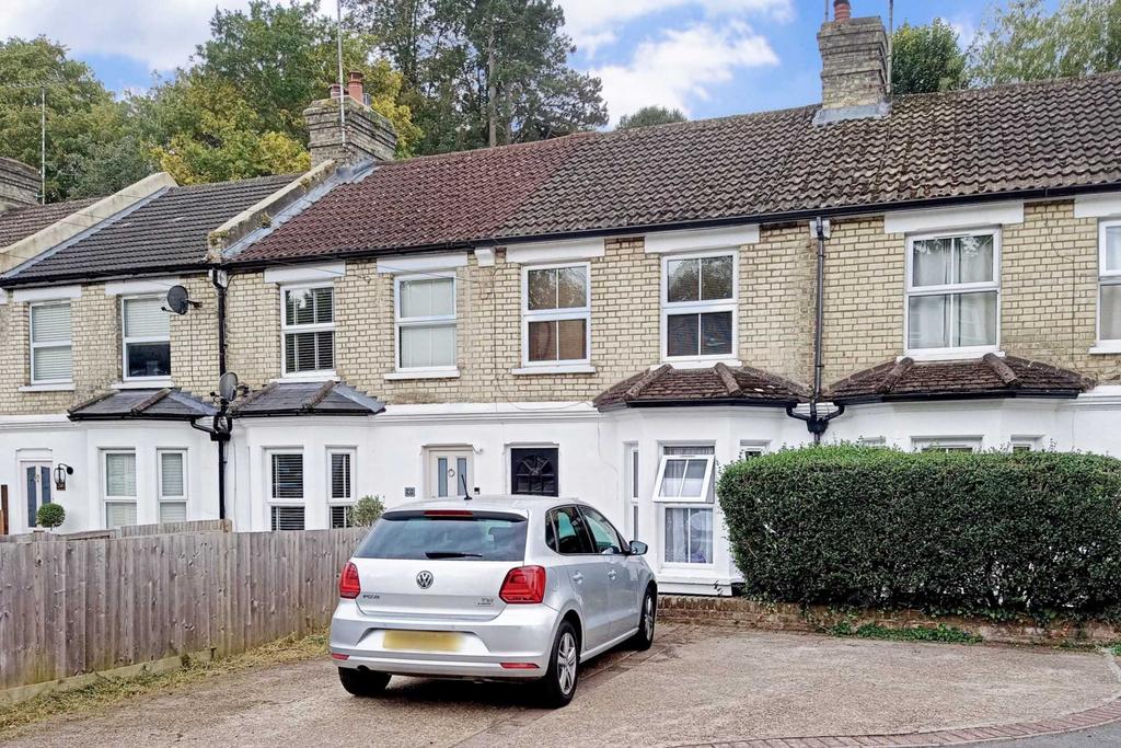 Glenview Gardens, Boxmoor 1 bed apartment - £250,000