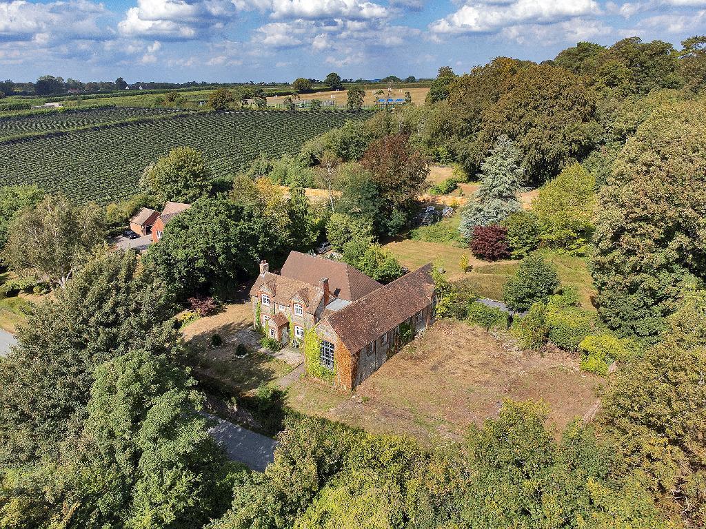 Chart Road, Chart Sutton, Kent, ME17 3RF 5 bed detached house for sale ...