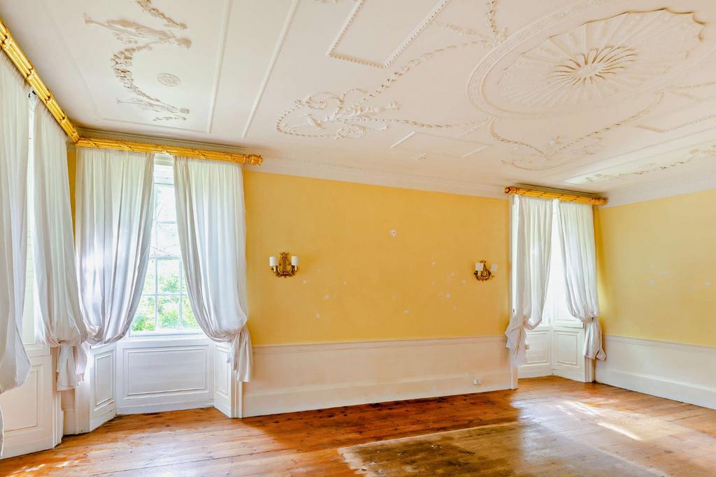 Moditonham, Cornwall 8 bed detached house - £1,500,000