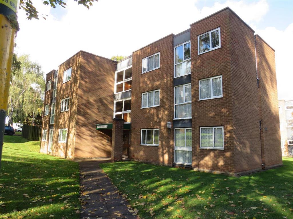 Chilton Court, Park Approach, Erdington 2 bed flat - £100,000