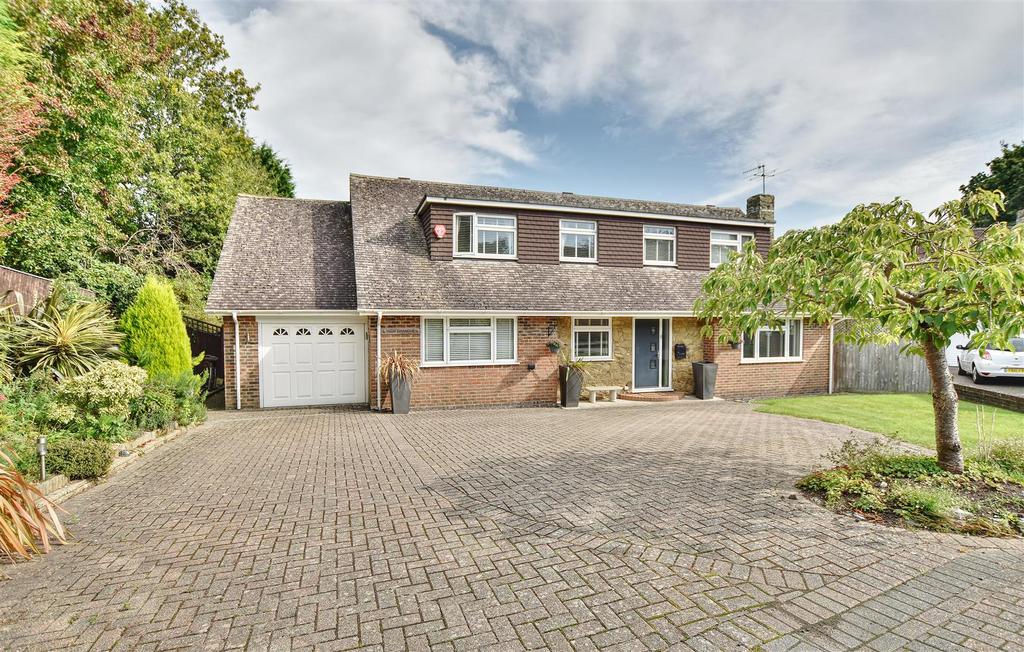 Collington Rise, Bexhill-On-Sea 5 bed detached house - £780,000
