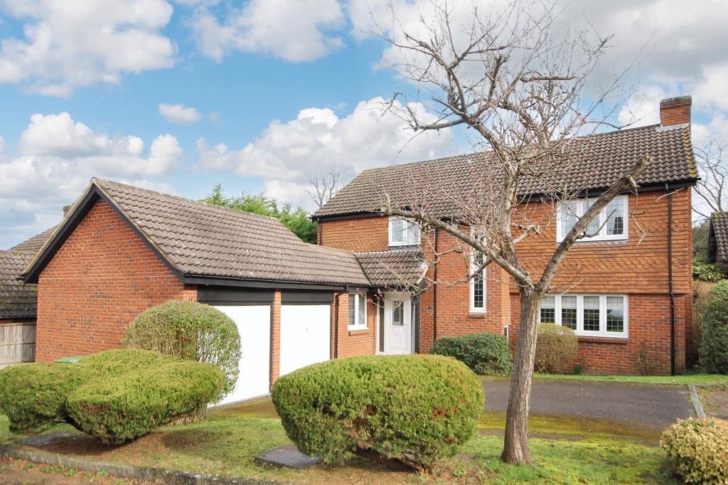 TEN ACRES, FETCHAM, KT22 4 bed detached house - £875,000