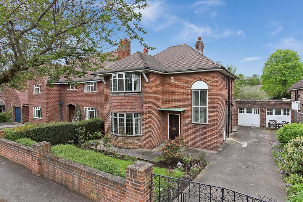 Woodland Drive, Sandal, Wakefield, WF2 3 bed detached house - £475,000