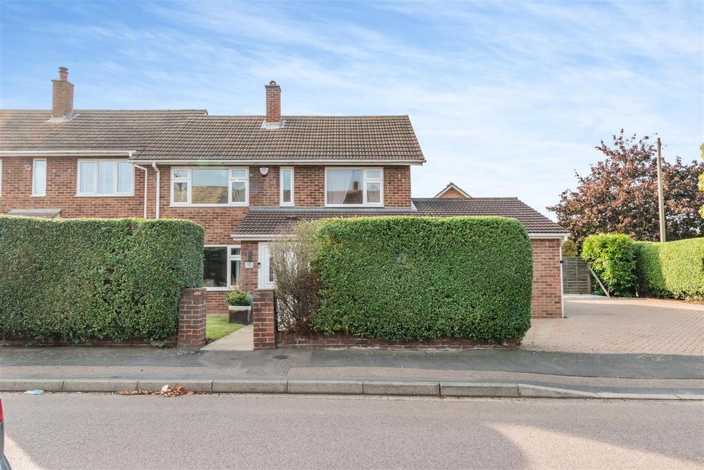 Nursery Road, Ditton, Aylesford 4 bed end of terrace house - £400,000
