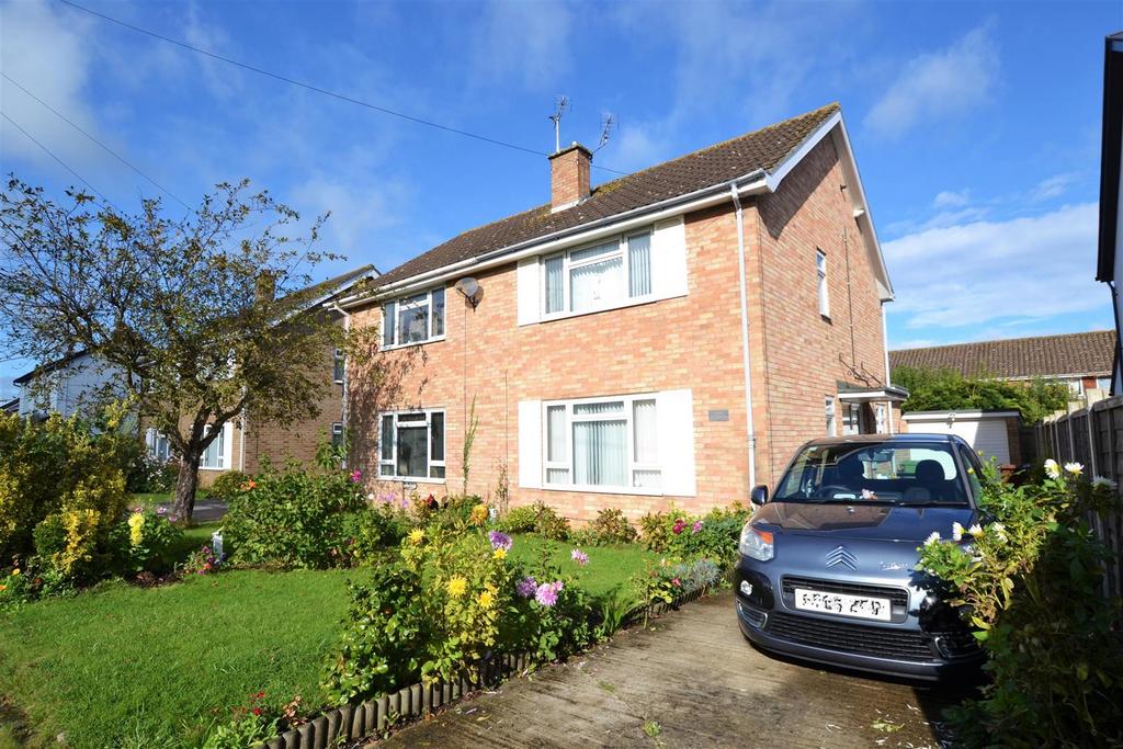 The Reddings, Cheltenham, GL51 6RY 2 bed semi-detached house - £1,050 ...