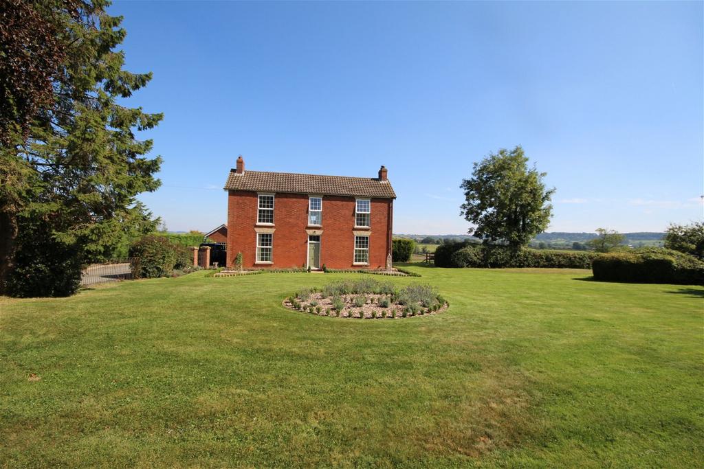 Corner House Farm, Bottom Green... 5 bed detached house - £1,295,000