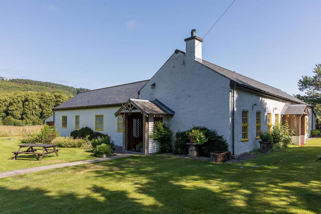 The Kennels Tomich, Strathglass... 4 bed detached house - £465,000