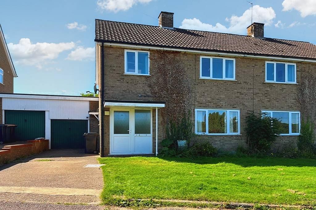 Colworth Estate, Sharnbrook MK44 3 bed semi-detached house - £900 pcm ...