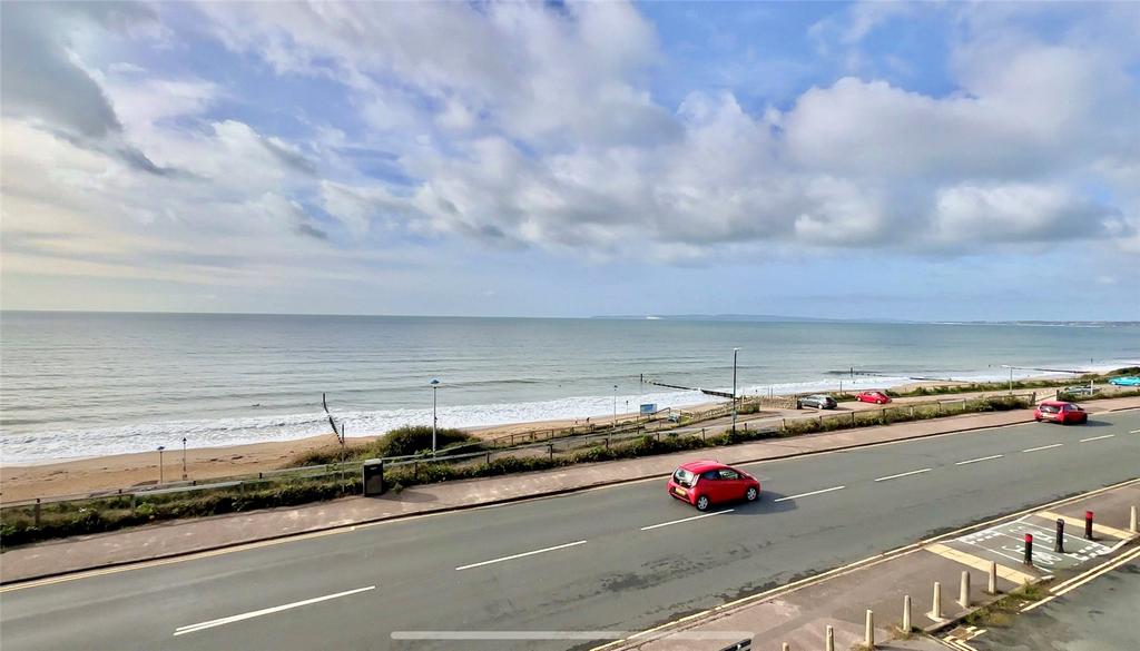 Southbourne Coast Road, Bournemouth, BH6 3 bed penthouse - £900,000