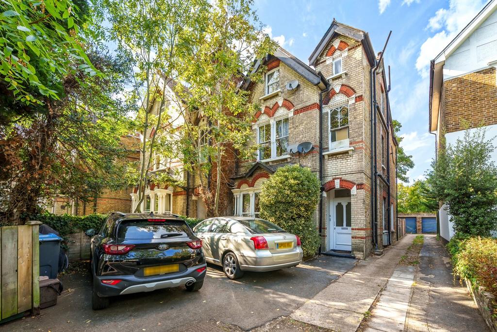 Kingston Hill, Kingston, KT2 1 bed flat - £1,850 pcm (£427 pw)