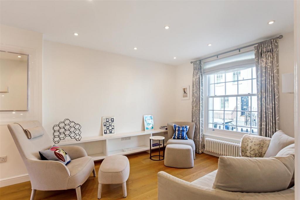 Walton Street, Chelsea SW3 3 bed terraced house for sale - £2,650,000