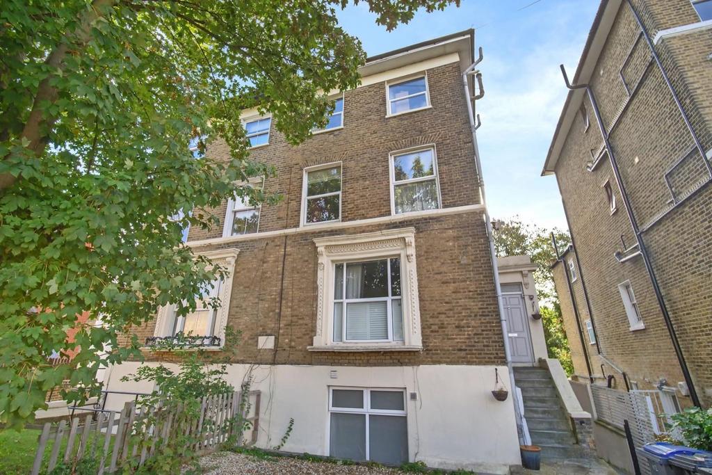 Oakfield Road, Anerley, London 2 bed flat - £305,000