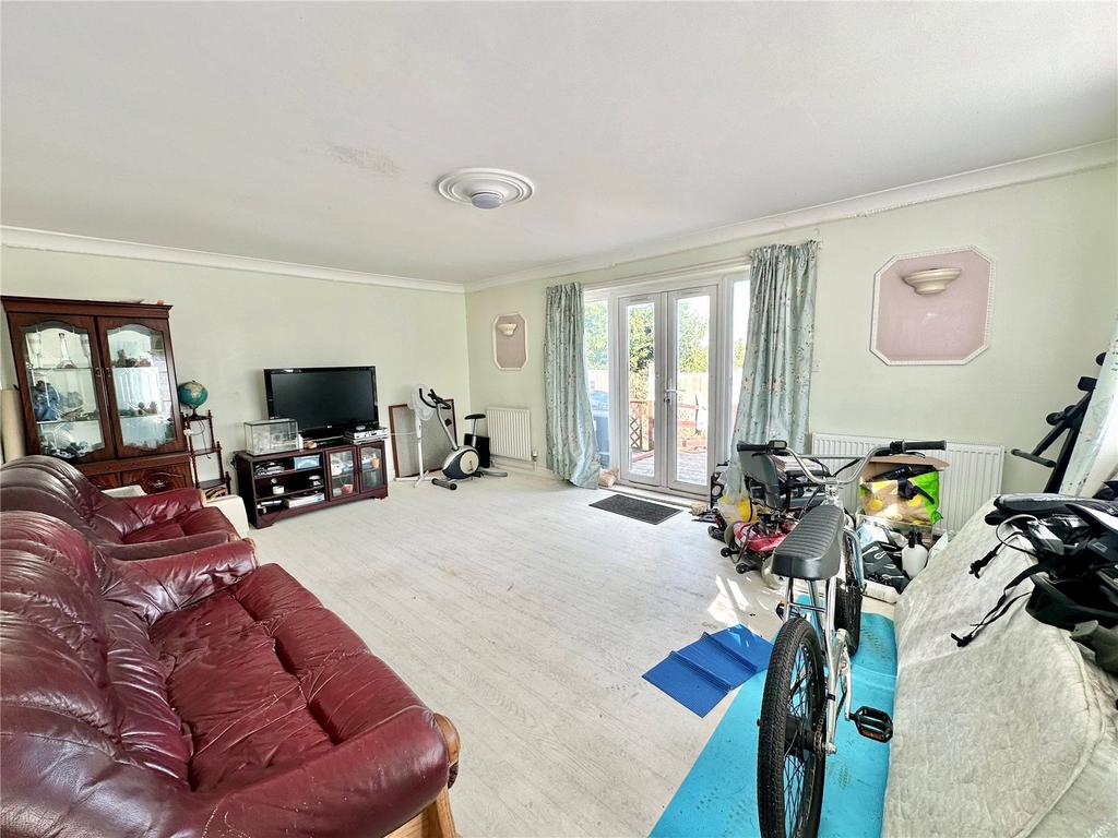 Cuckmere Walk, Eastbourne, BN22 4 bed detached house for sale - £399,000